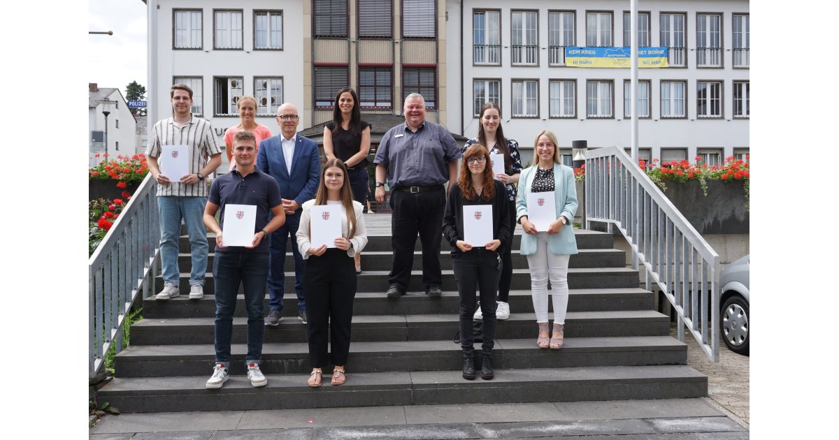 Beamtenanwärter beginnen ihre Ausbildung bei der Stadtverwaltung Mayen ...